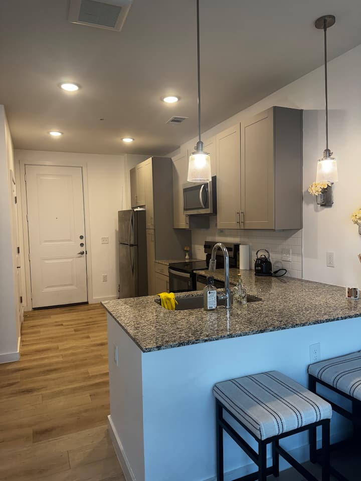 Beautiful 2 Bed 2.5 Bath Apartment In Leander Tx. - Leander, TX