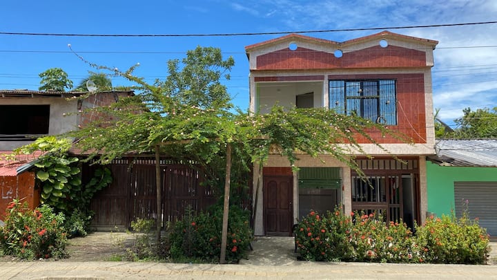Milflora | Casa Fresca Y Acogedora - Nuquí