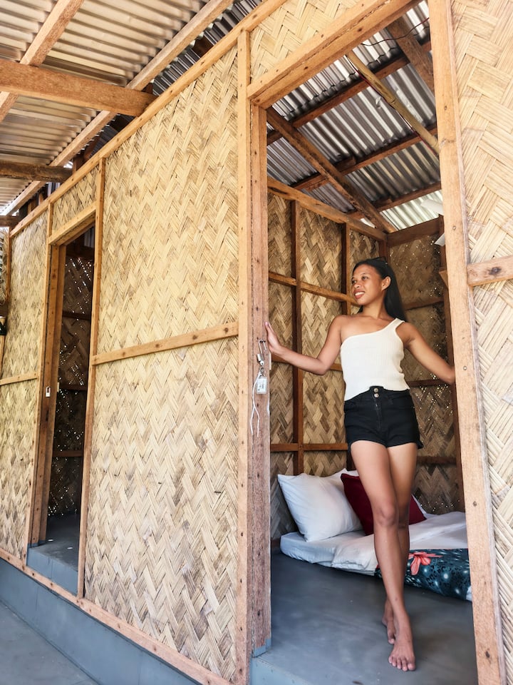 Bahay Kubo Sa Paraiso: Island Hut In Paradise - El Nido