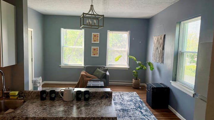 1 Bedroom-minutes To Downtown! - Lafayette, IN