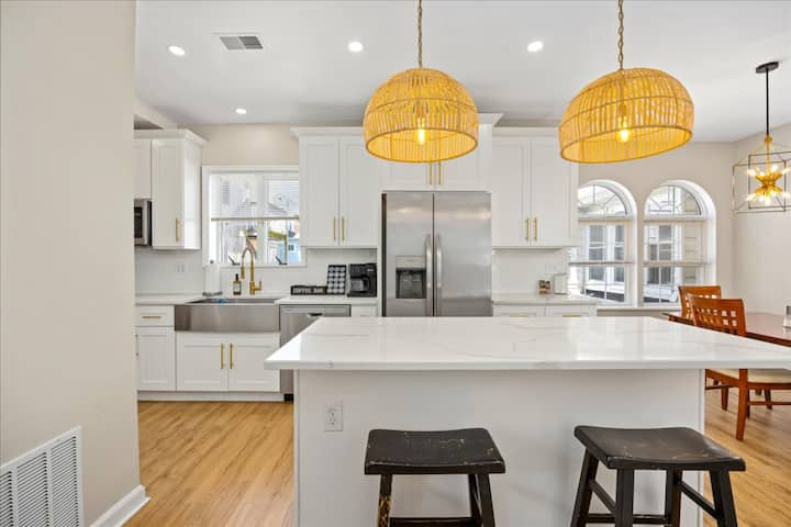 Modern 8br Ventnor Compound | Patio | Bbq | Games - Atlantic City, NJ