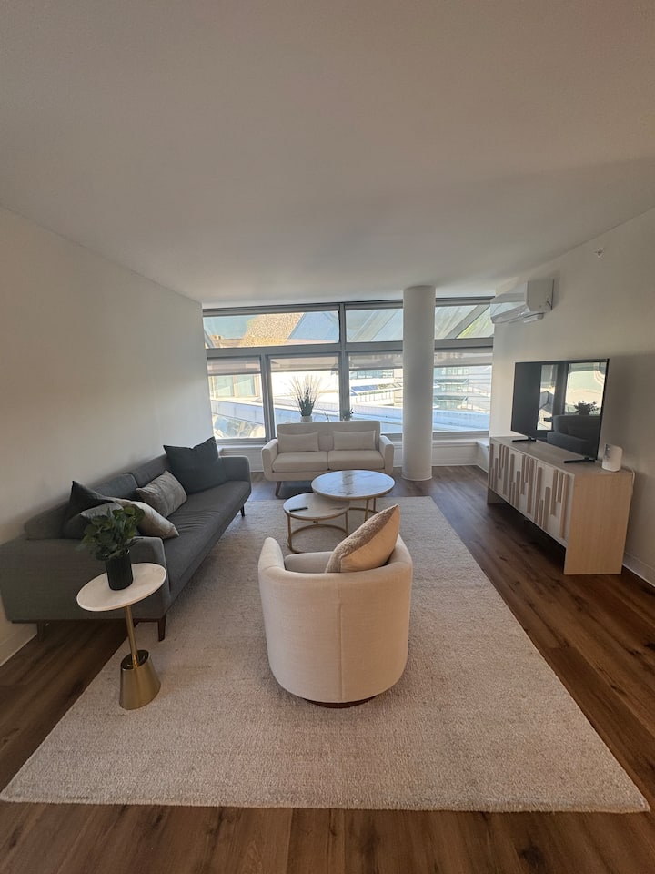 Modern Luxe 2br In Danbury - Brewster, NY