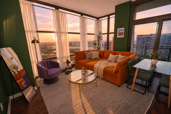 Skyline 2br On 20th Floor| Grant Park | Parking - Bridgeport - Chicago