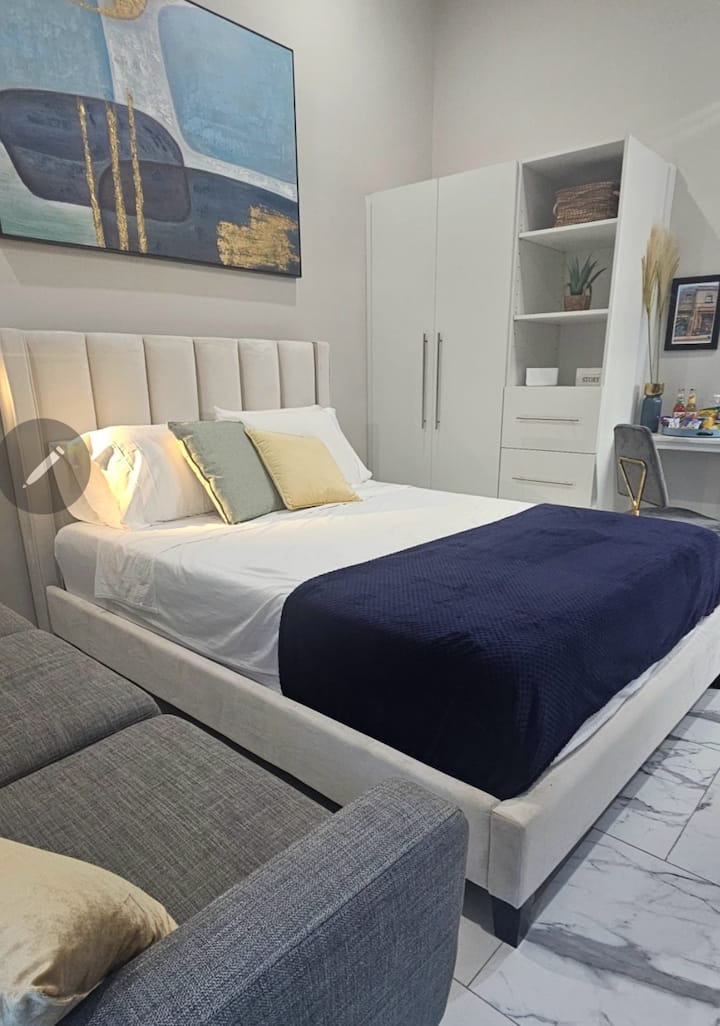 Studio 22 City Escape - Kingston, Jamaica