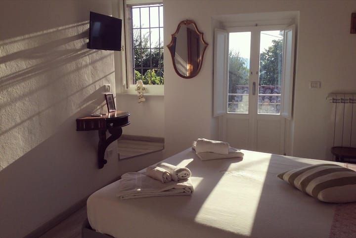 B&b 
Camera Con Balcone - Perugia