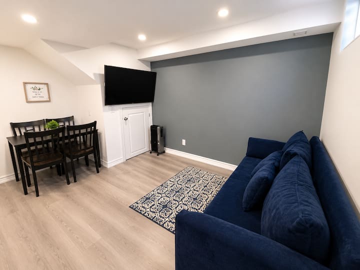 Solace Suites: Cozy Modern 2b/1.5b In Pickering! - Pickering