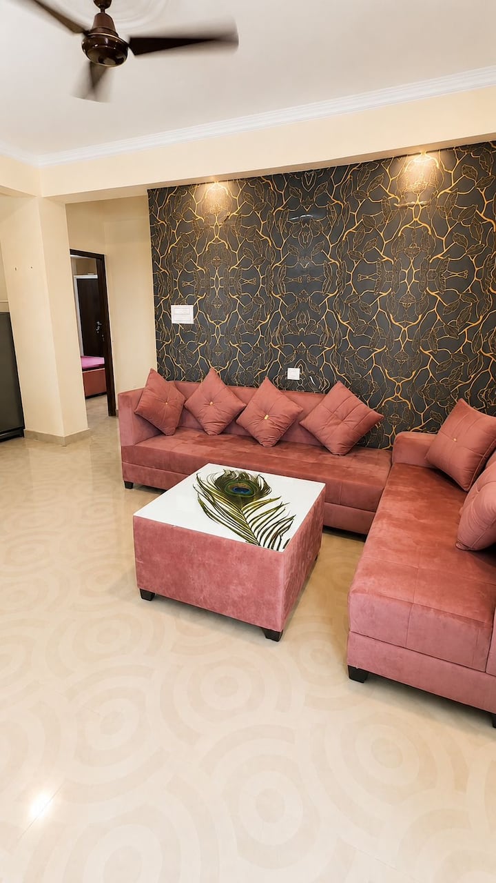 Peaceful 2bhk Apartment Near Iskcon Temple - Vrindavan