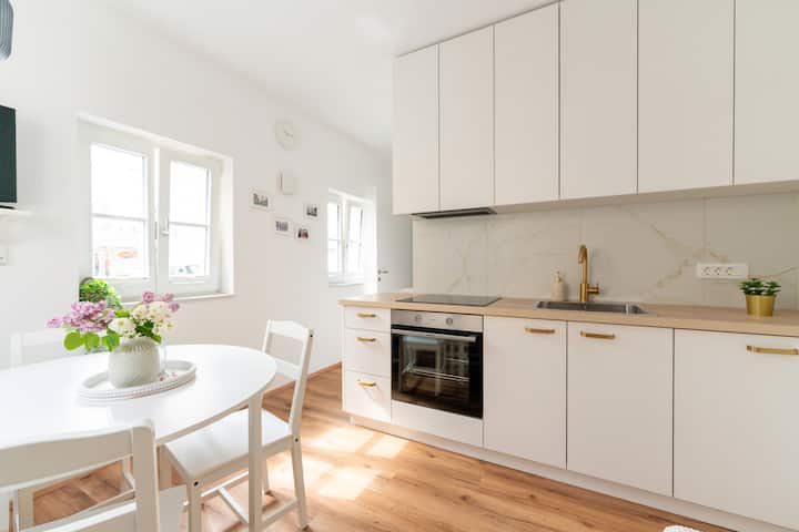 Apartment Na Trgu - Ribnica Market - Podgora