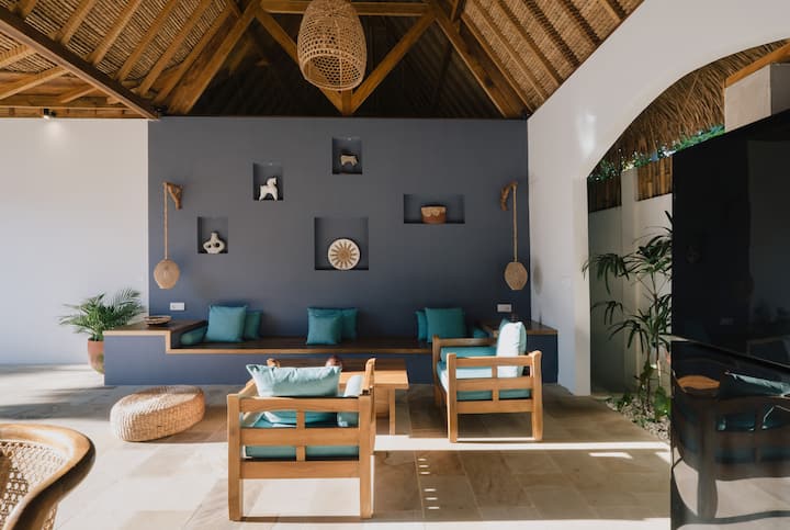 Tanah Kuda Villa - Island Escape 3 Bdr Pool Villa - Gili Islands