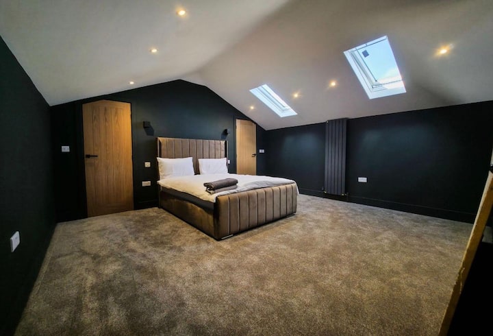 Luxury Loft Stay | 1 Bed | Ideal For Contractors - Cleethorpes