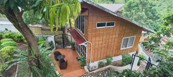 Balay Sa Bukid 1bedroom Nipa House W/ Garden View - Malay