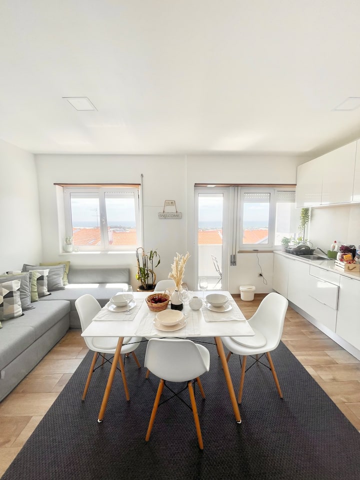 Luzia's Loft - Sea & Mountain View 3-bedroom Apt - District de Viana do Castelo