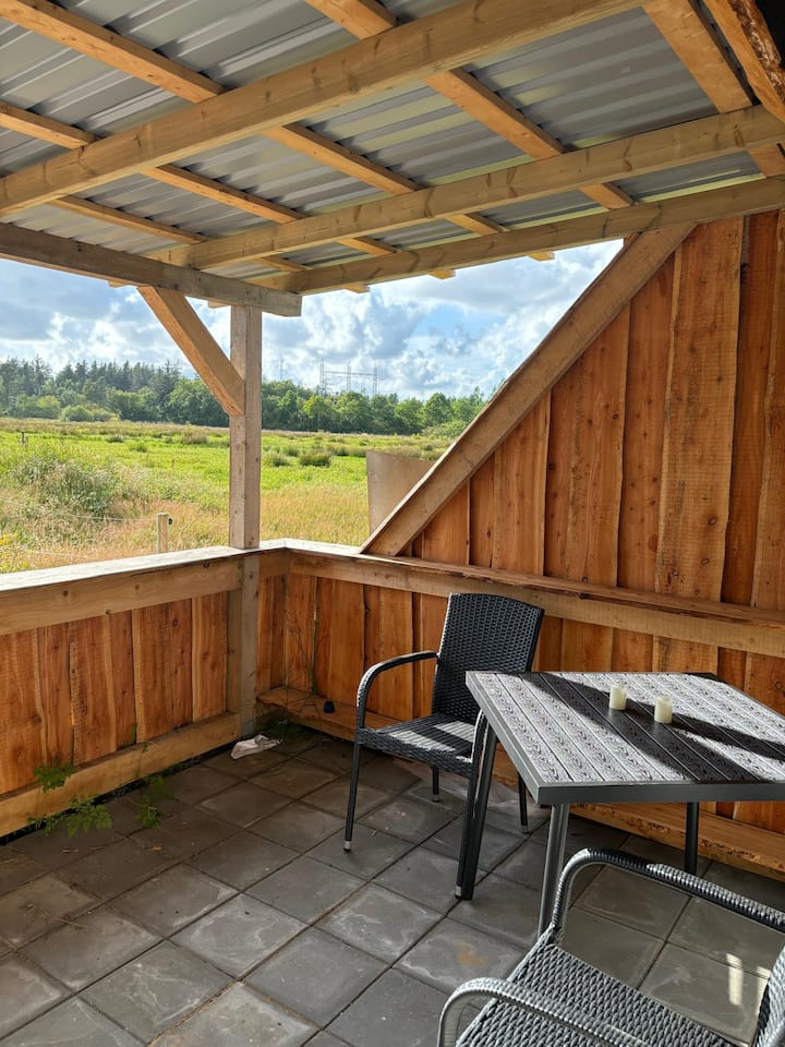 Hyggelig Tiny House Til 2 Med Hestefold - Nymindegab
