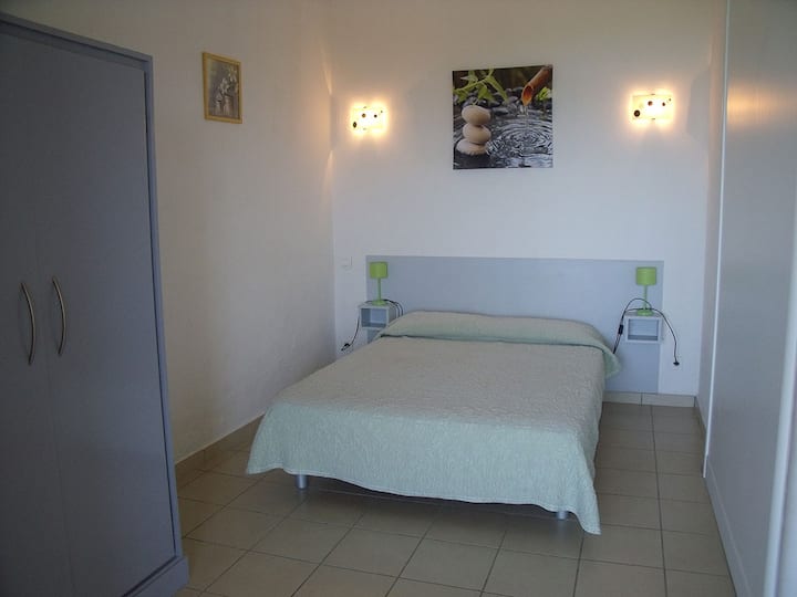 Ellada 2
Appartement Vue Superbe Climatisé Piscine - Piana