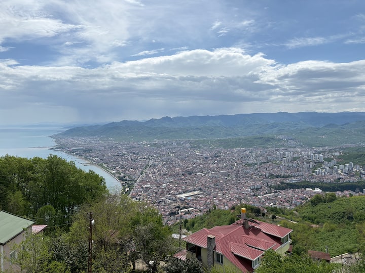 Eşsiz Manzaralı Villa Boztepe - Ordu