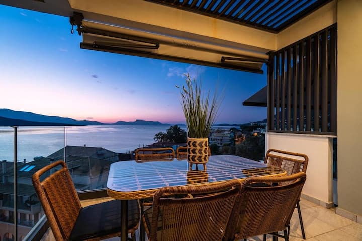 Panoramic Ocean View Suite - Lefkada