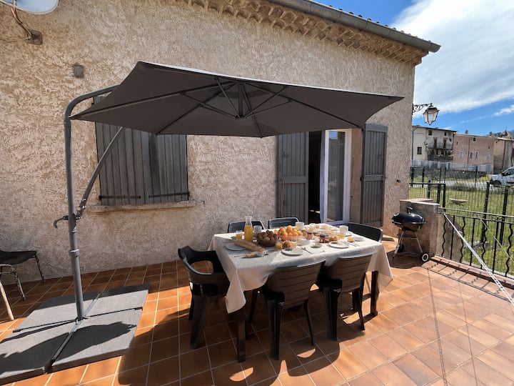 Grande Maison, Jardin, Terrasse, Animaux Bienvenus - Saint-André-les-Alpes