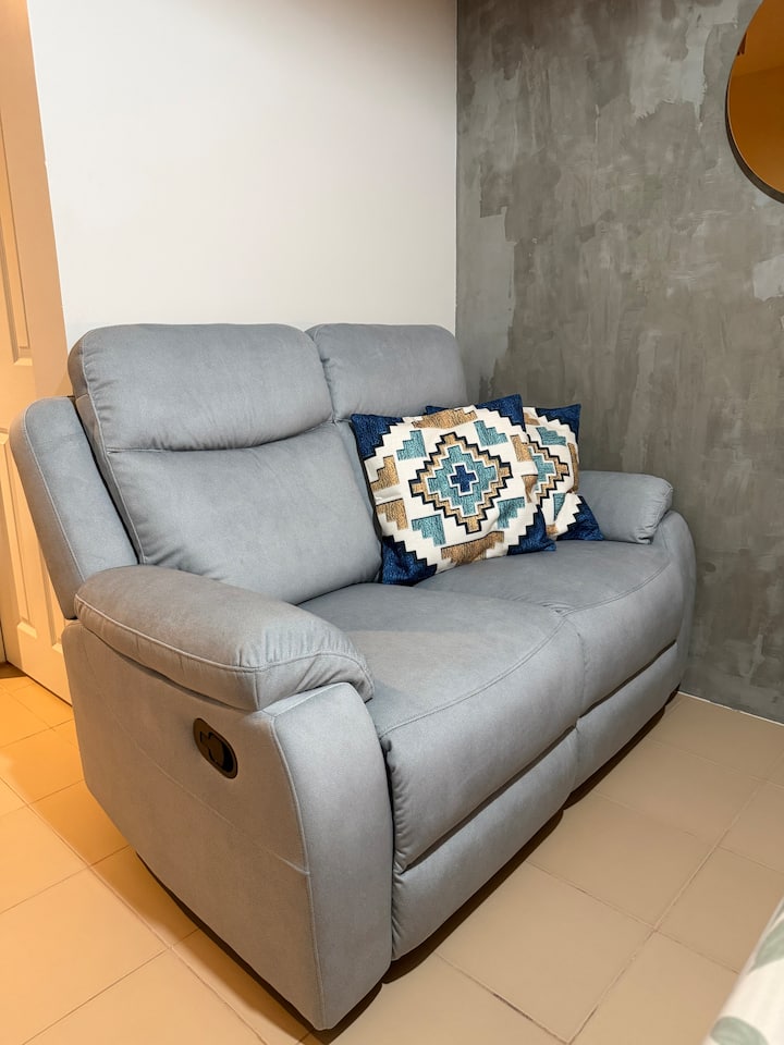 Marina Spatial Condo-unit 16: Mountainview Studio - Dumaguete