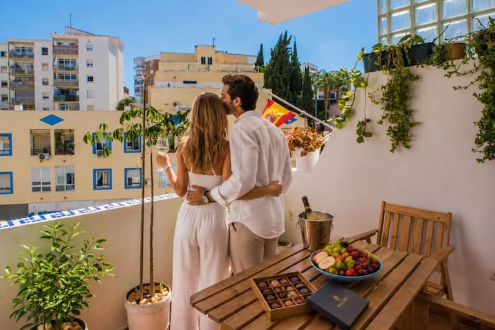 Sea Zephyr Centro | Walk To Beach | Prime Location - Torremolinos