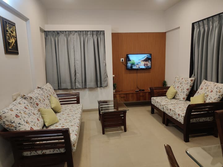 Cozy 1 Bhk In Prime Location - Pune