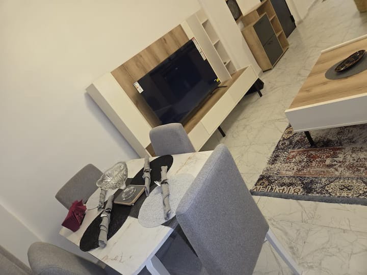éLégant Appartement Avec Parking Sur Place - Tizi Ouzou