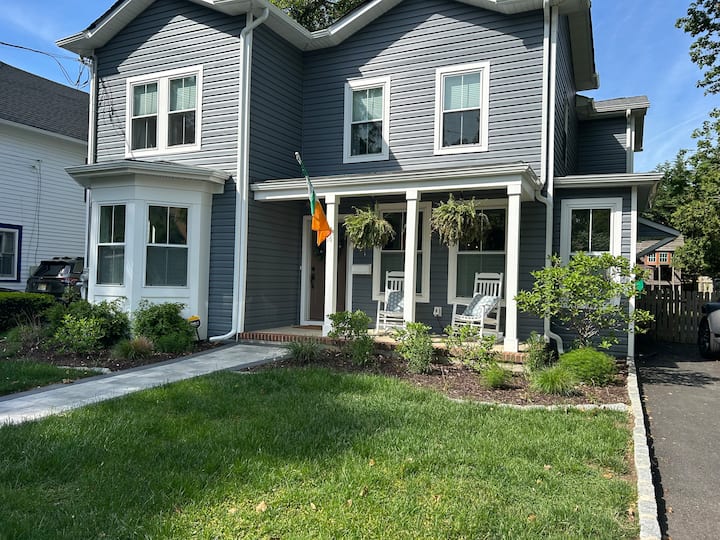 Water-view Retreat Close To Njt, Dining, And Beach - Highlands, NJ
