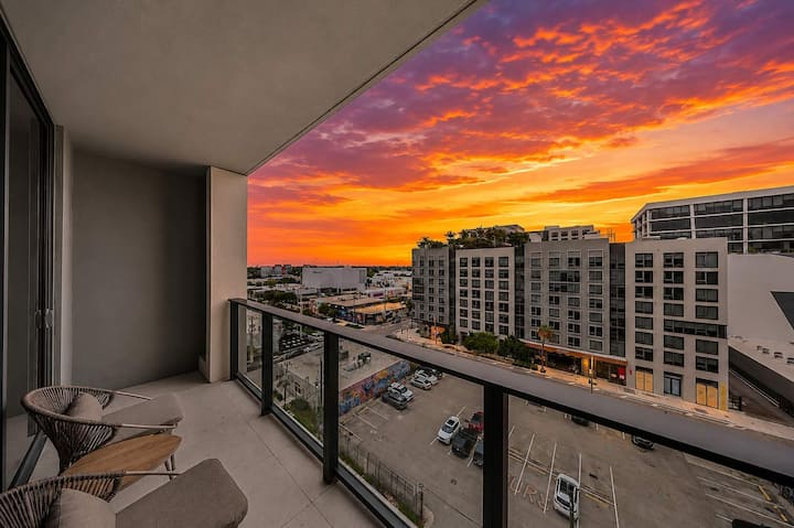 Studio Escape | Rooftop Pool | Brickell Minutes - Miami