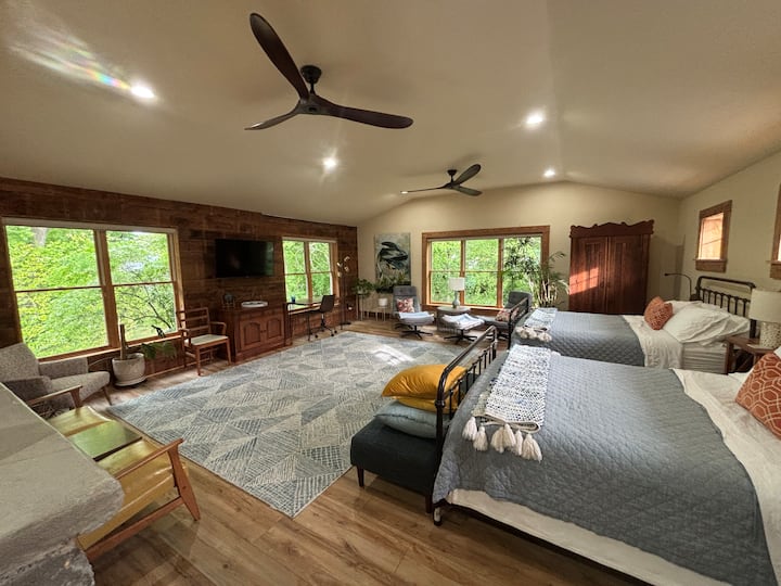 Historic Carriage House - Lithonia, GA