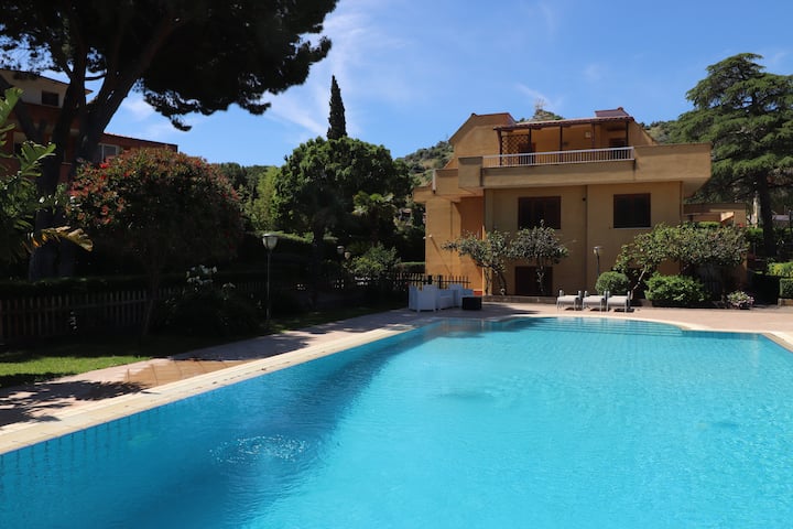 Villa Parthenia - Oasi In Città - Palermo
