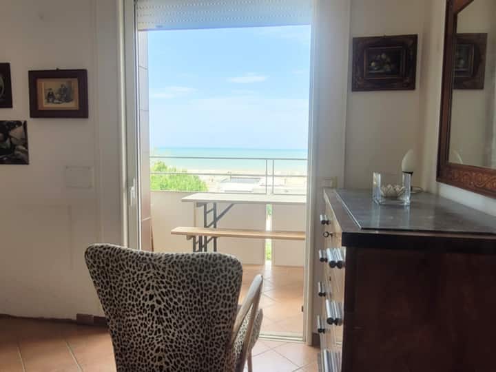 Cn043 - Cesenatico, Sea Front Apartment - Cesenatico