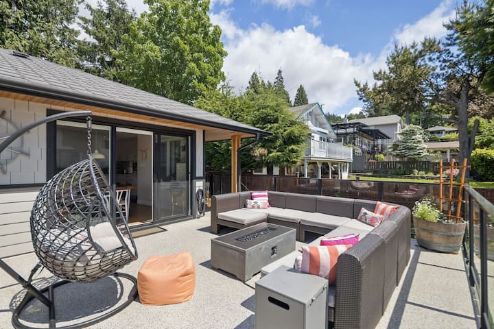 North Van Luxury View Home | Hot Tub | Sleeps 7 - Grouse Mountain