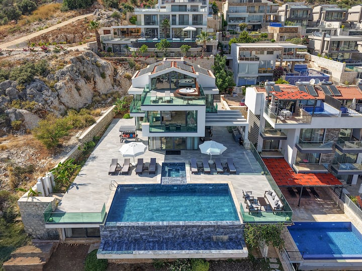 Kalkan Merkezde Premium Tatil Villası - Kalkan