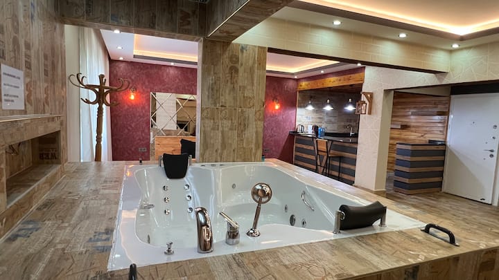 Jakuzili Suit Oda - İskenderun