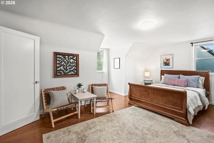 Vintage Cape Cod Suite In The Heart Of Newberg - Newberg, OR