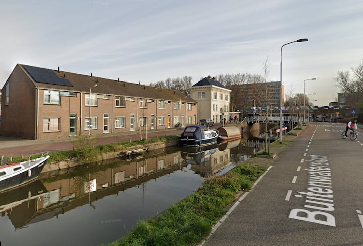 Fully Furnished Family Home With Free Parking - Delft