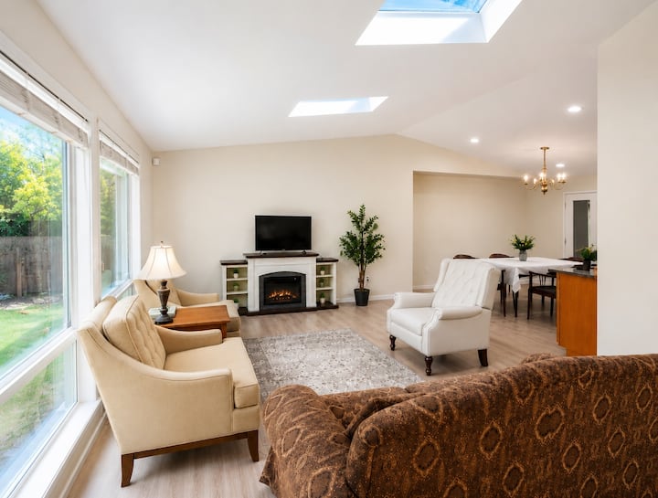 New Beds•skylight•near Microsoft 3bedroom Home - 雷德蒙德
