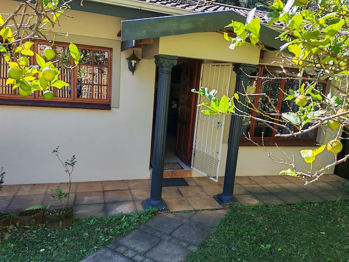 Gardener At Heart Cottage - Pietermaritzburg