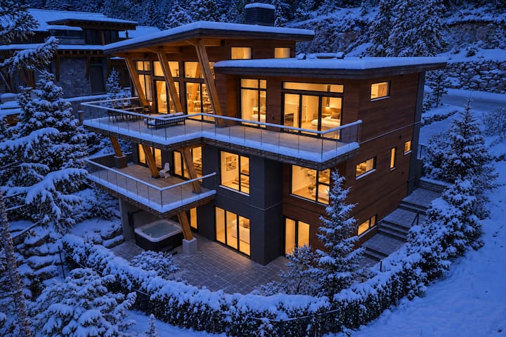 Timber Haven - Luxury Ski In Ski Out - Kadenwood - Whistler