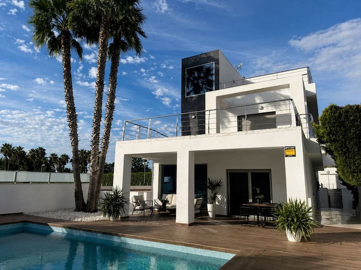 Villa, De Lujo En Playa De San Juan, Alicante - Alicante