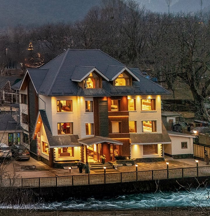 Riverside Luxury Stay In Pahalgam - Pahalgam