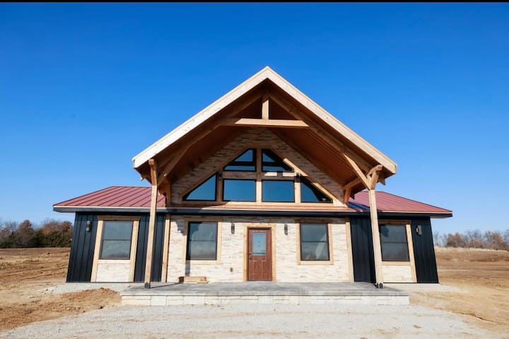 Lou Lou’s Lodge - Grindstone Lake, Osborn