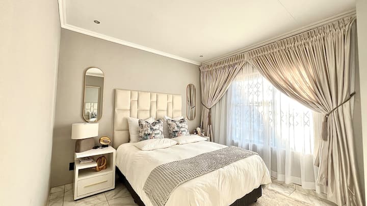 Hillary Drive Palace - Polokwane