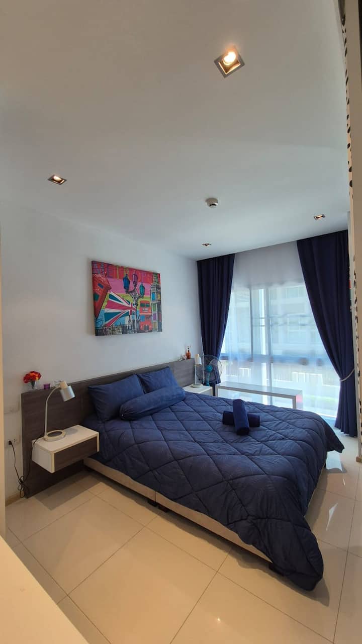A Hot Offer! Quiet Place!  100 M. To The Beach! - Pattaya