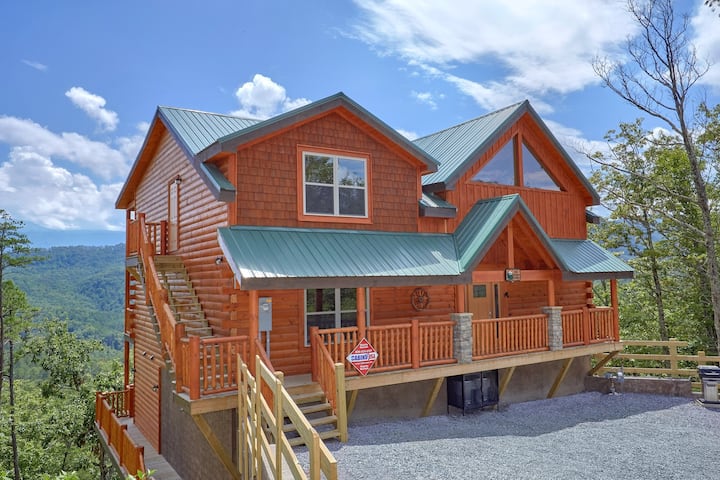 "Elk Ridge Lodge" 5 Bedroom Cabin - 鴿子谷