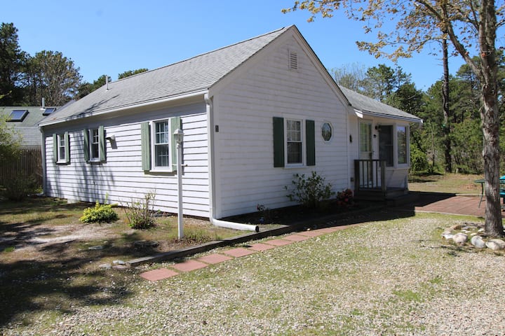 Cute Cotage Near Bay And Ocean Beaches(2436) - Wellfleet, MA