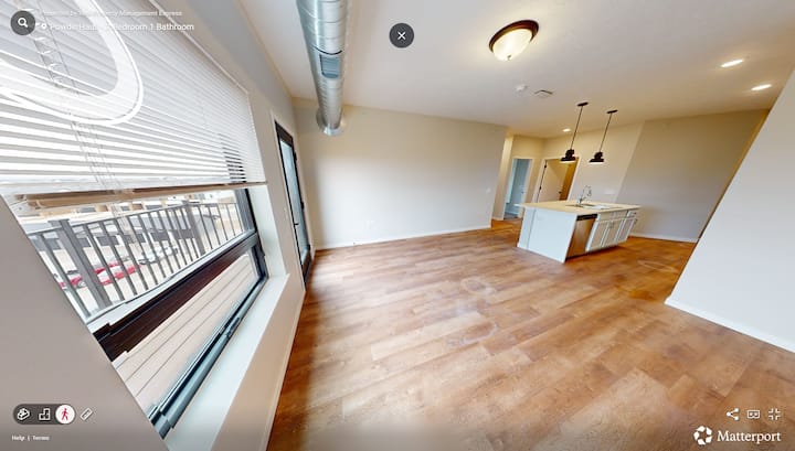 Rooftop Patio, 24/7 Gym, Golf Sim, Pool + Sleeps 7 - Good Earth State Park, Sioux Falls