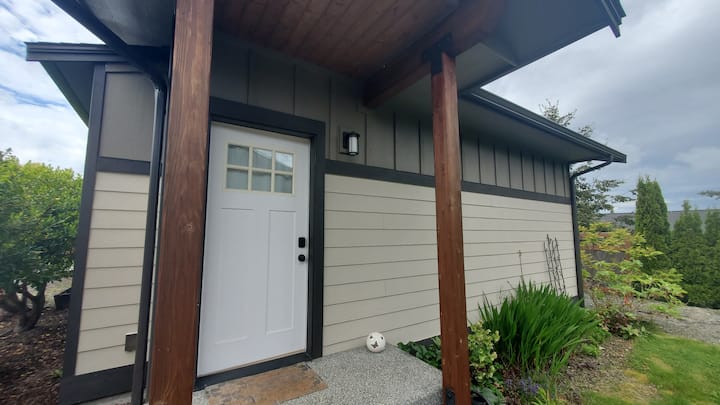 Private Guesthouse. Sleeps 4. Great Location! - Sequim, WA