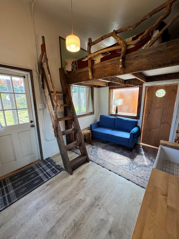 Tiny House By The River - McKinleyville, CA