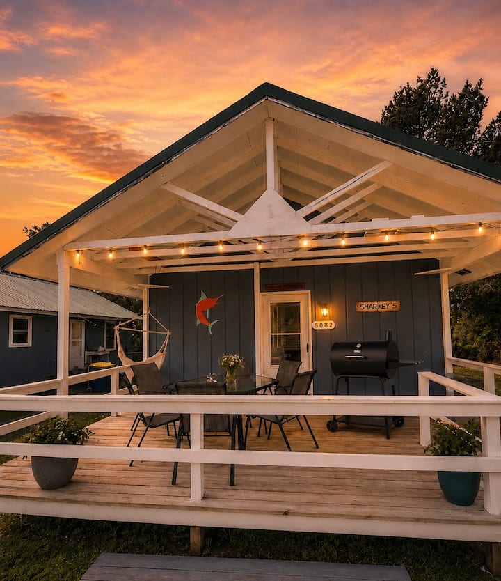 Sharkeys | Coastal Cabin-water View + Sunset - Chincoteague, VA