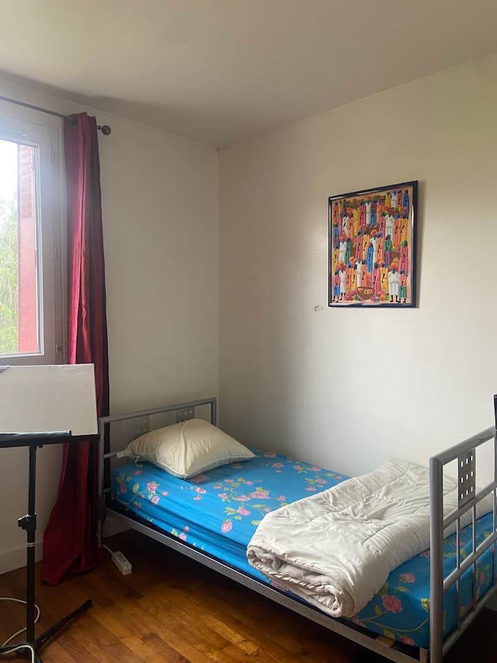 Chambre Face Iut/epf Bus 187 Paris Rer B - Cachan
